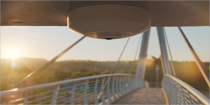Mobotix Q71 con tecnología de cámara hemisférica • ESMARTCITY