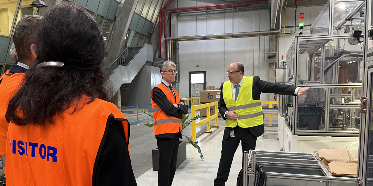 Schréder España muestra la evolución de la empresa con motivo de su 70 ...